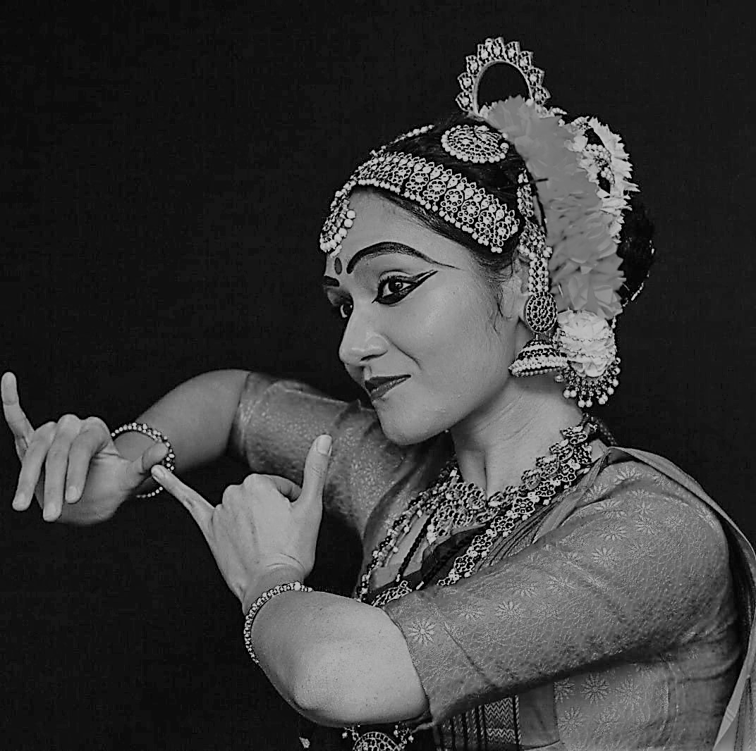 Stuti Mukherjee | Biographies | National Arts Centre