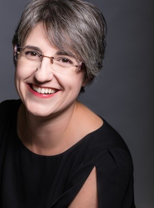 Donna Laube | Biographies | National Arts Centre