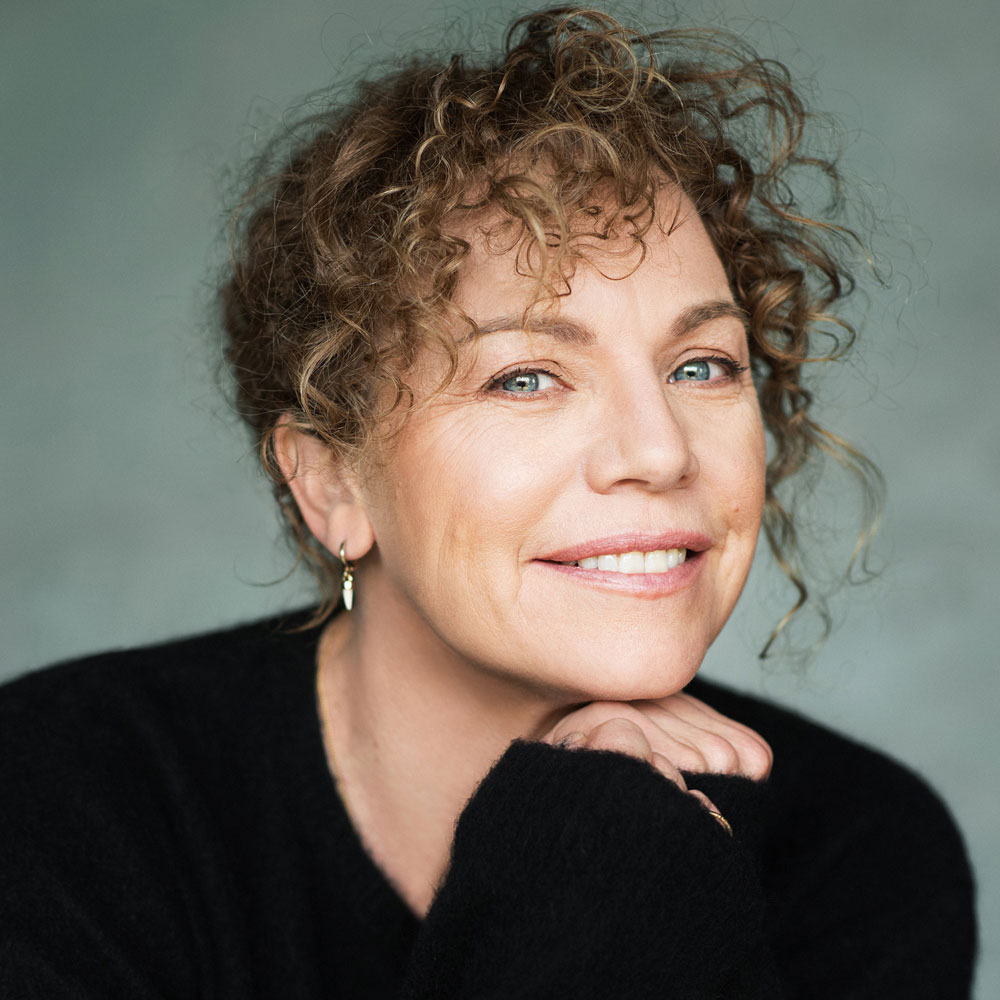 Macha Limonchik | Biographies | Centre national des Arts