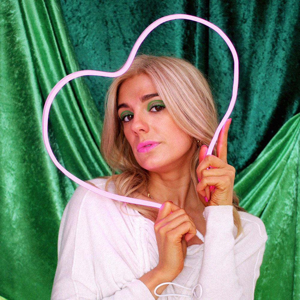 Ani Saunders (Ani Glass) | Biographies | National Arts Centre