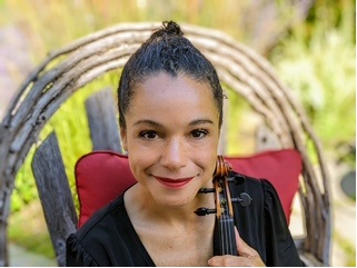 Renee London | Biographies | National Arts Centre